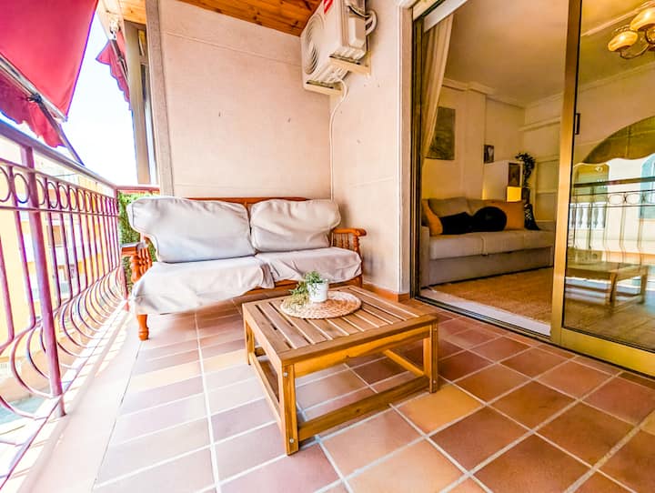 Elegant Apartment, Large Balcony, 300 Meters Beach - Torrevieja