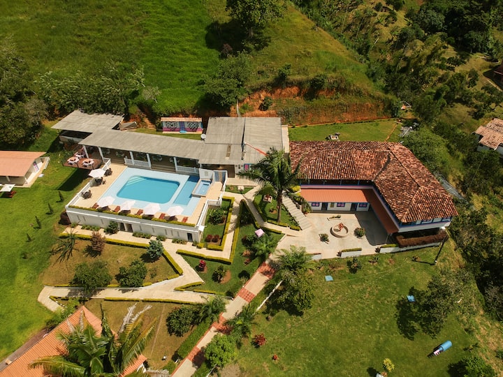 Cerca De Jardín, Lejos Del Estrés - Andes