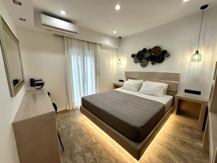 2 Bedroom Apartment - Ios
