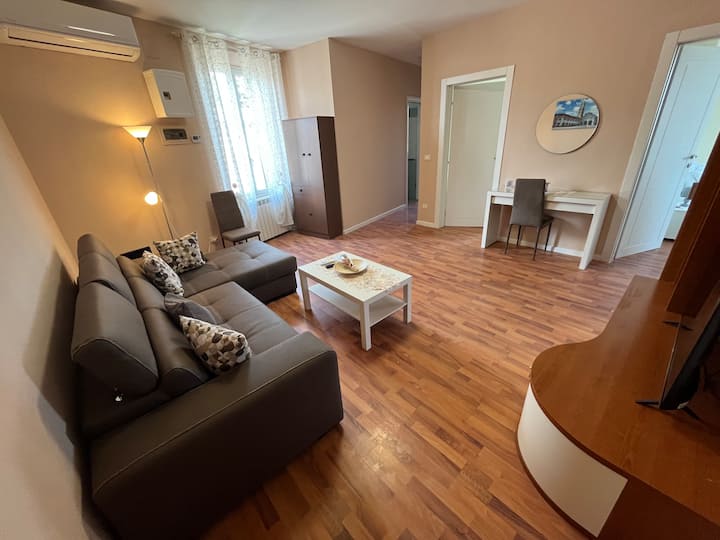 Leo's Apartment - Lucca