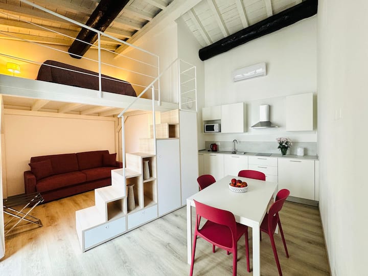 Loft A Un Minuto Da Bergamo - 貝爾加莫