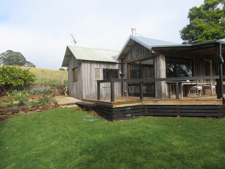 ‘The Cabin’ Down A Country Lane.yq - Burrawang