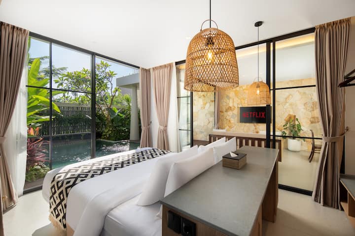 Stylish 2br Villa · Private Pool & Balcony Views - Australië