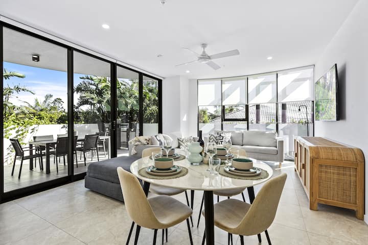 Modern Two Bedroom Unit In Broadbeach - Q Stay - Broadbeach