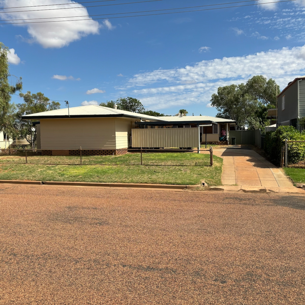 Large house and adjoining unit - Houses for Rent in Quilpie, Queensland ...