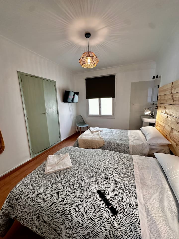Habitación Doble Con Baño Compartido - Burgos