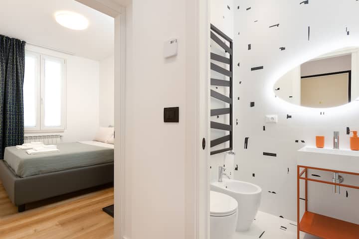 Comfort & Design In The Triest Center - イタリア トリエステ