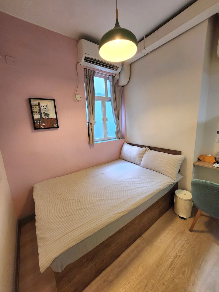 Neat Budget Double Room At Central Tst - Hongkong