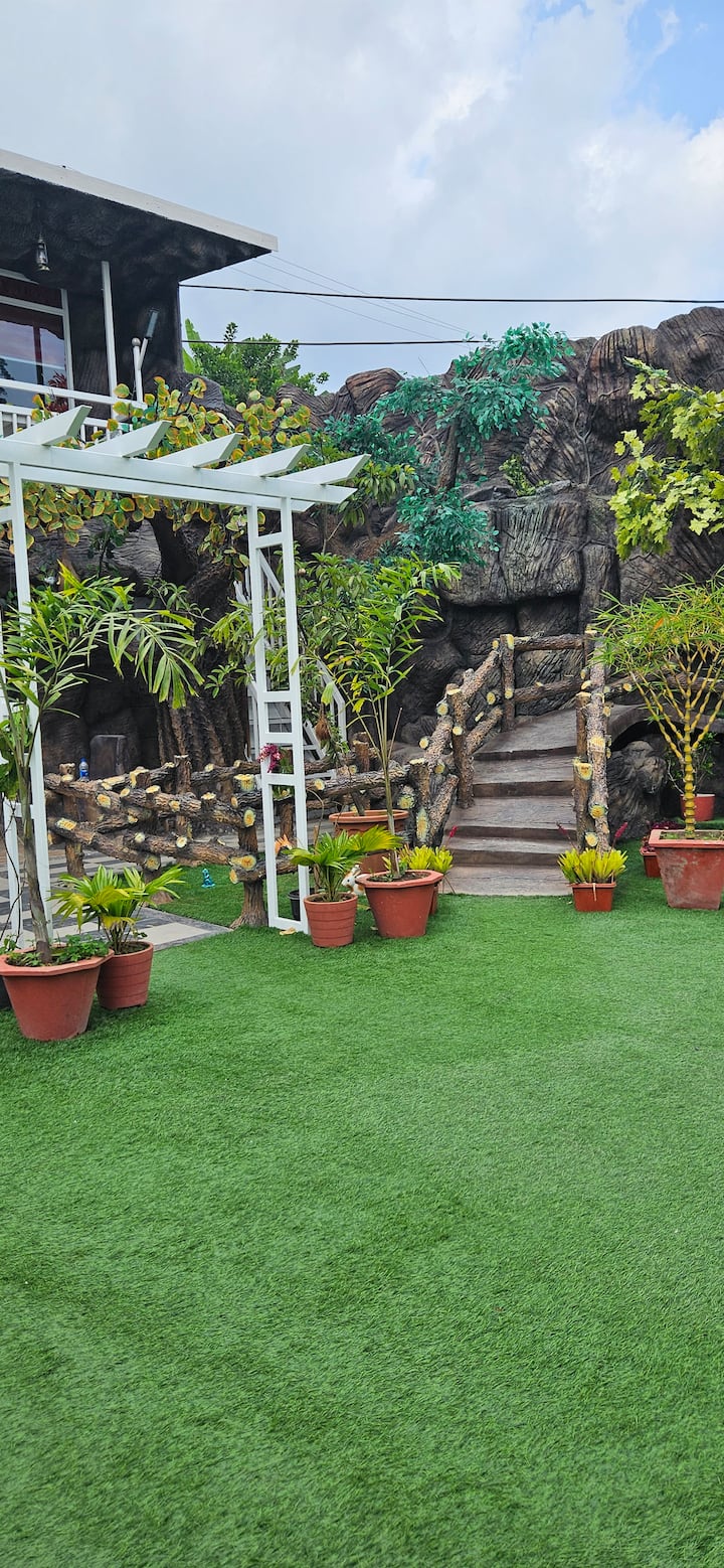 S&b Dreams House (Roof Garden Boutique Homestay) - ムンナル