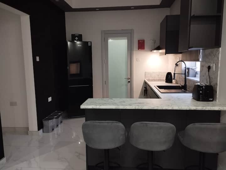 Bembow Flat 6 - Stylish Modern Flat - Malta