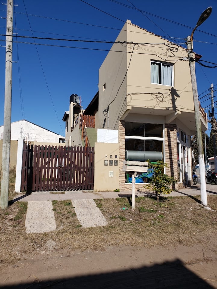 Alquilo Depto. Planta Alta Para 6 Personas - Santa Teresita