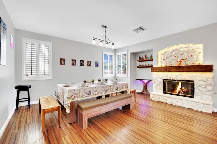 Spacious Family Designed & Fun House Pool Table - Henderson