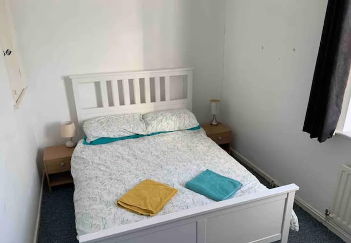 Caledonian 3 Bedroom House - Bath