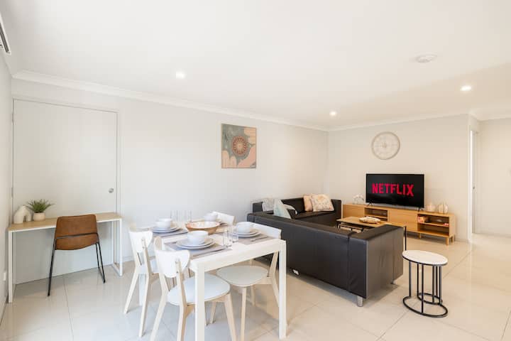 3 Bdr Apt! Garage! Clean! Gst Credits! 219d3 - Brisbane