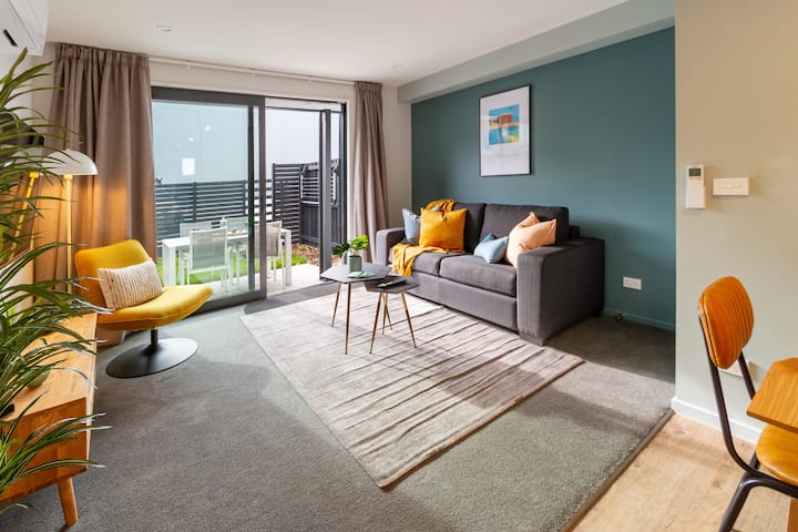 Serene 2 Bed Cbd Retreat - Christchurch