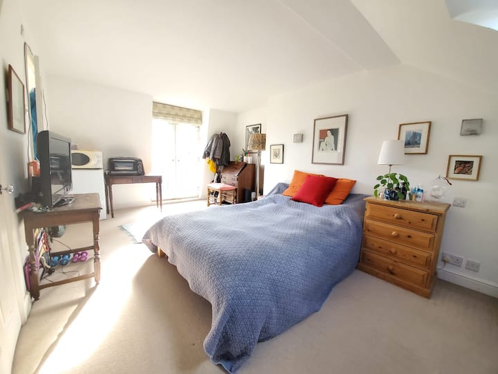 Beautiful Attic Room - Fulham House - Fulham