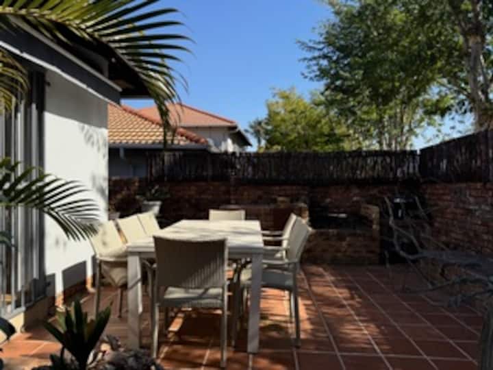Newly Renovated Townhouse Within A Secure Estate. - Pretoria