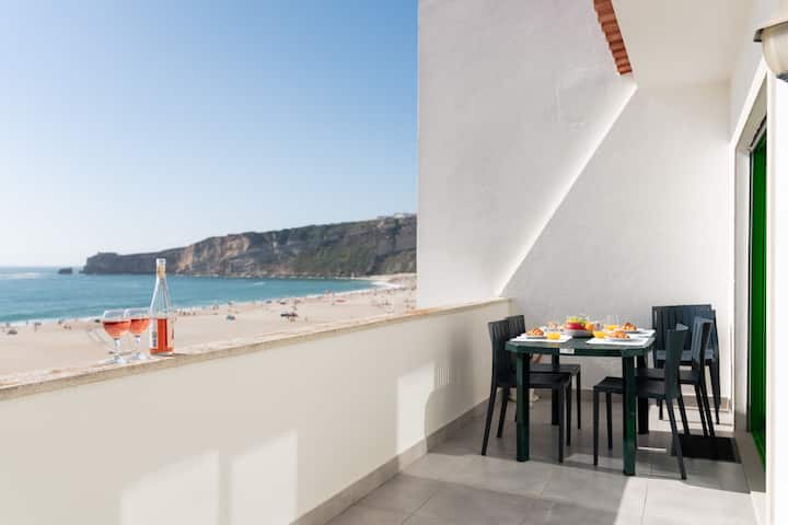 Sunset Terrace - Beachfront Apartment In Nazaré - Nazaré
