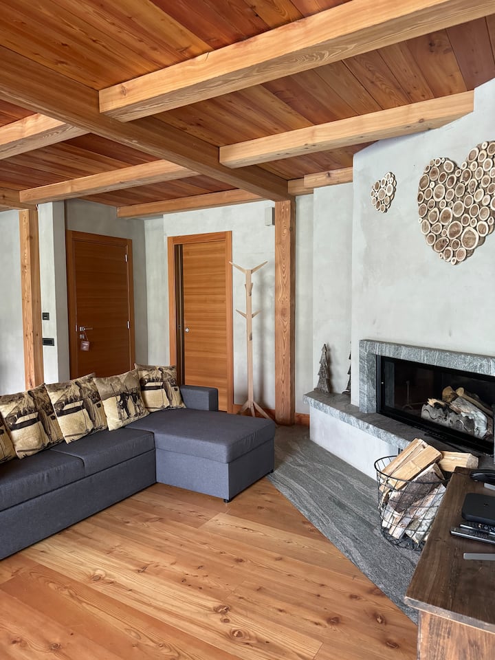 Appartamento Tra Natura E Design - Antagnod