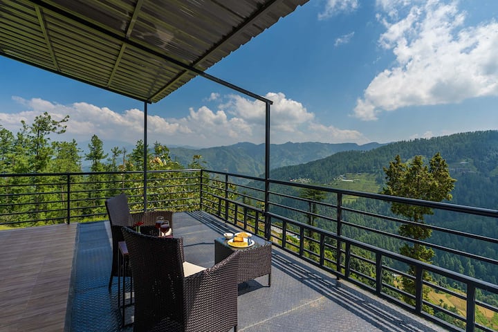 Stayvista @ Eastbury | 3br Luxury Hill Retreat - Kufri