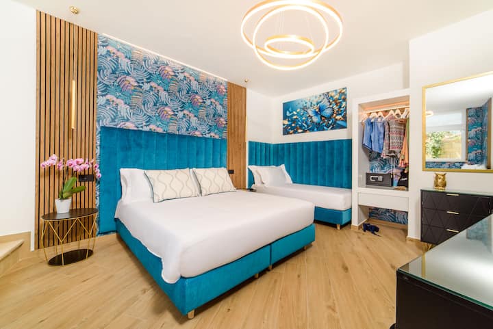 Nicholhouse: Blue Butterlfly - Sorrento