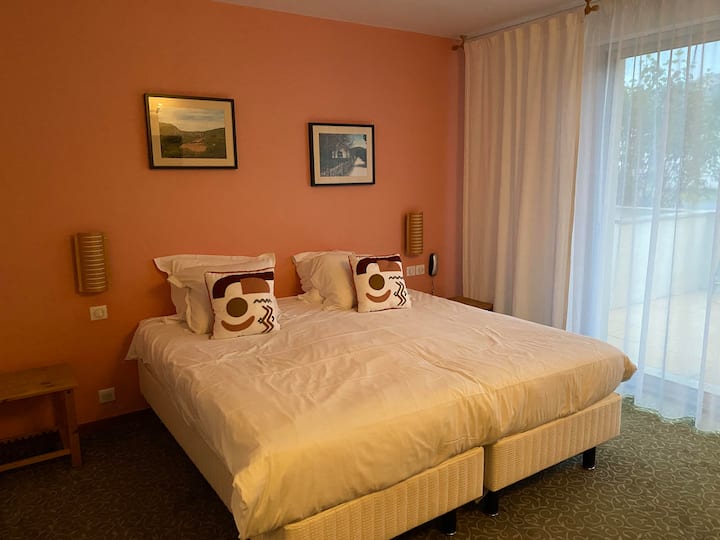 Jacuzzi Sauna Hammam Hôtel En Chambre Privilège - Cajarc