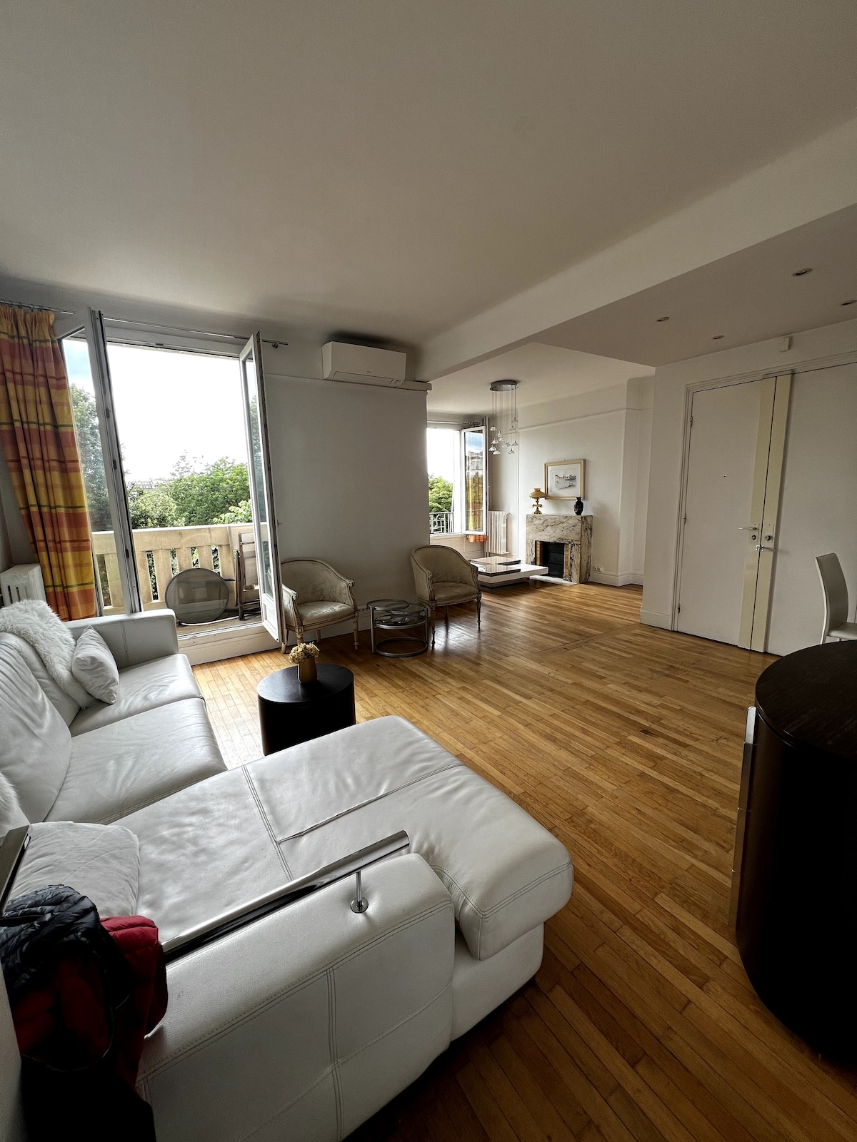 Auteuil Rolland Garros - Apartments for Rent in Paris, Île-de-France ...