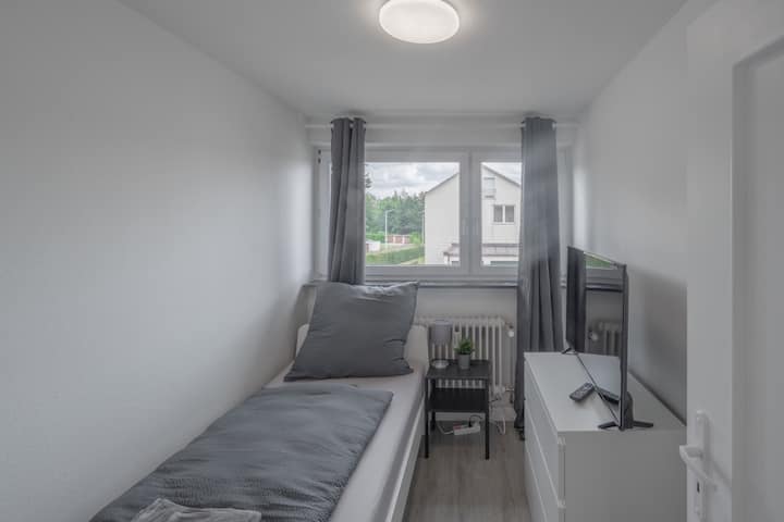 Newly Renovated Spacious Apartment- Vl03 - Villingen-Schwenningen
