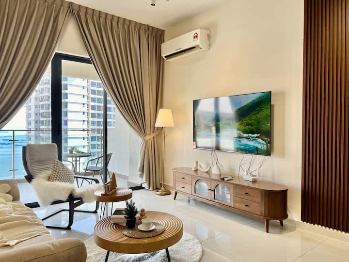 Baypoint 65tv Lovey Suite @ Danga F26 3br @8-12pax - Johor Bahru