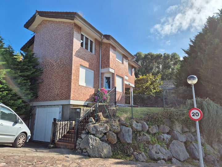 Chalet En Laredo-seña - Cantabria