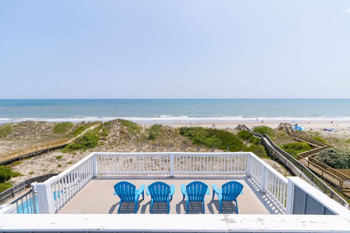 Paws And Claws - Corolla, NC