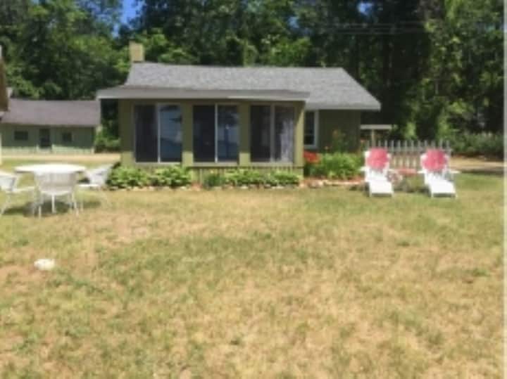 Cottage D Beachfront - 2 Bedroom - Kewadin, MI