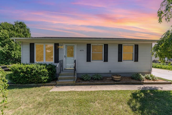Cozy 3br Home Near Park & Shops - Bay City State Park, MI