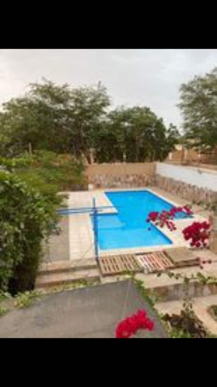 Une Grande Villa Avec Piscine - Nouakchott