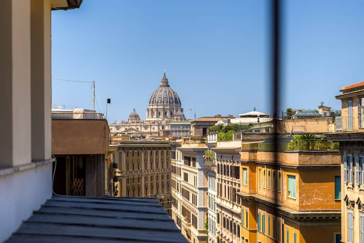 [Vatican - Place Navone] Grenier Design + Balcons - Rooma
