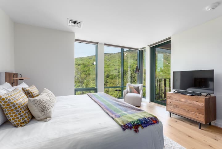 Golf Mtn Course! 3br @ Spruce Peak With Mtn Views! - Stowe, VT
