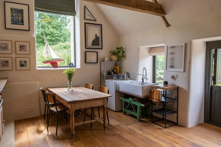 Award Winning Cosy Cotswold Stable - Stroud