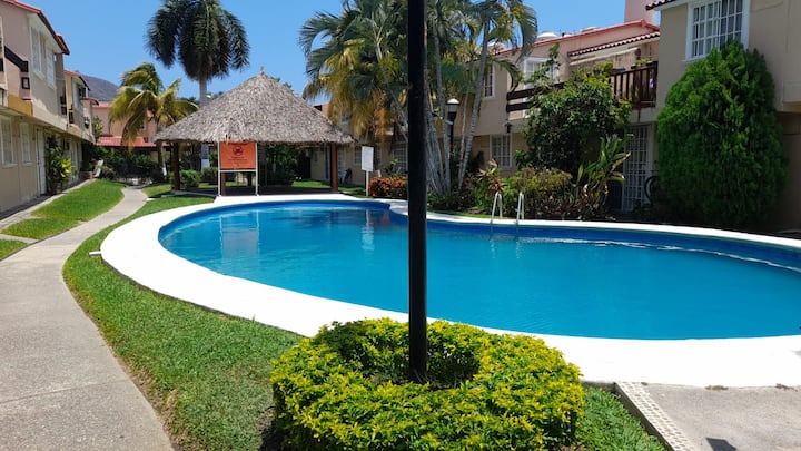 Casa Las Peñas - Zihuatanejo