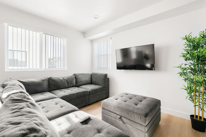 Awesome 4br/4bth Home Near Dtla, Crypto, Dodgers - Los Angeles
