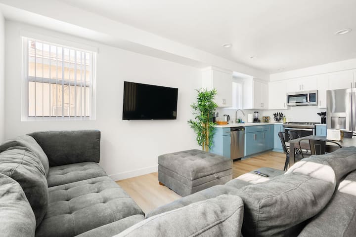 Amazing New Home Near Dtla / Top Attractions - 蒙提貝羅