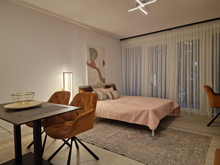 Szeged Starlight Rose - Szeged