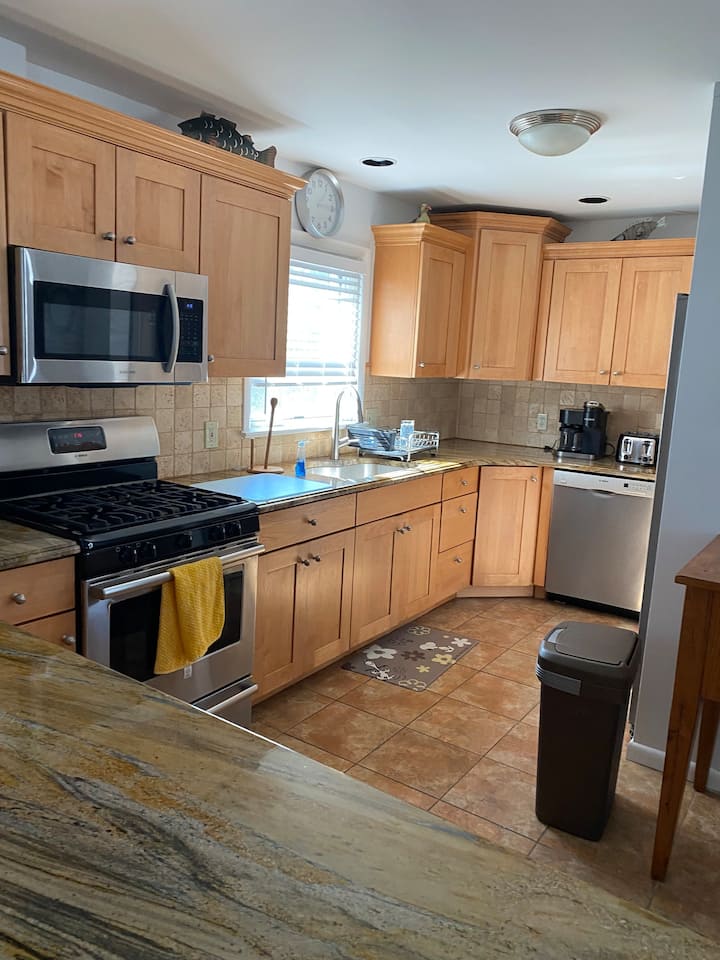 Oceanfront Beach Home! - Beach Haven, NJ