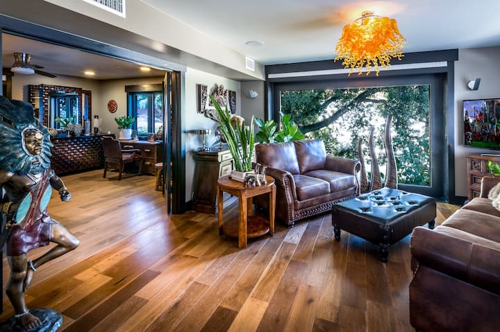 Luxury 2 Bedroom 2 Bath Suite In Mansion - Pasadena, CA