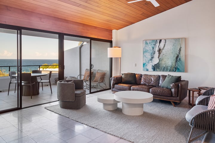 Charming Mediterranean Villa: Ocean Views & Pool - Noosa Heads