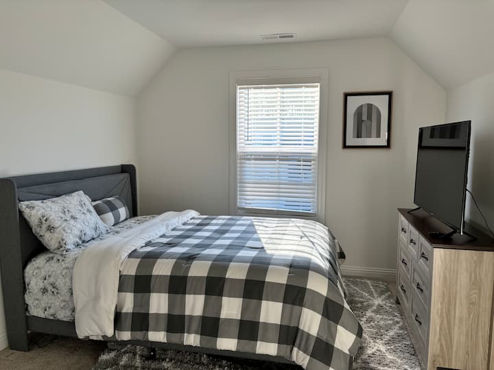 Cozy Room In Modern Townhouse - Wake Forest, NC