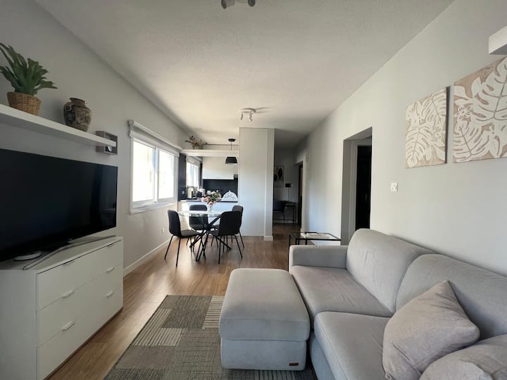 Modern Entire Apartment In Limassol - Лимассол