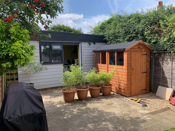 A Perfect Studio Flat/annex - 多爾金