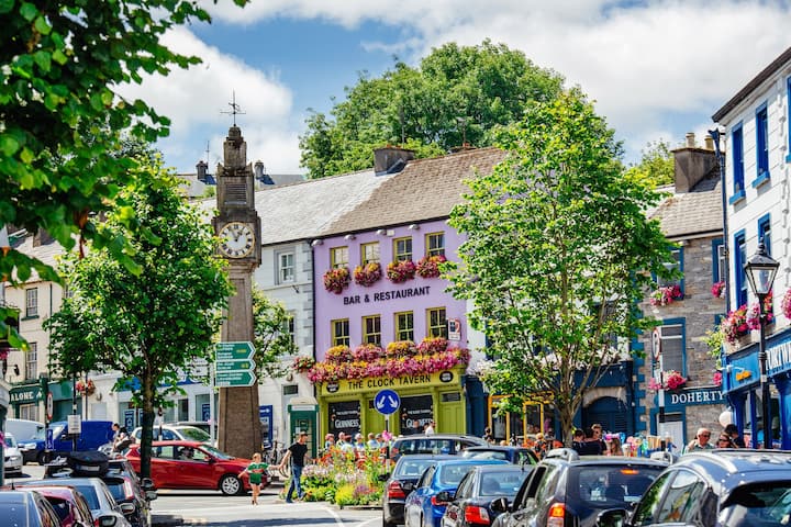 Westport Town Centre Apartment - Bridge Street - Westport