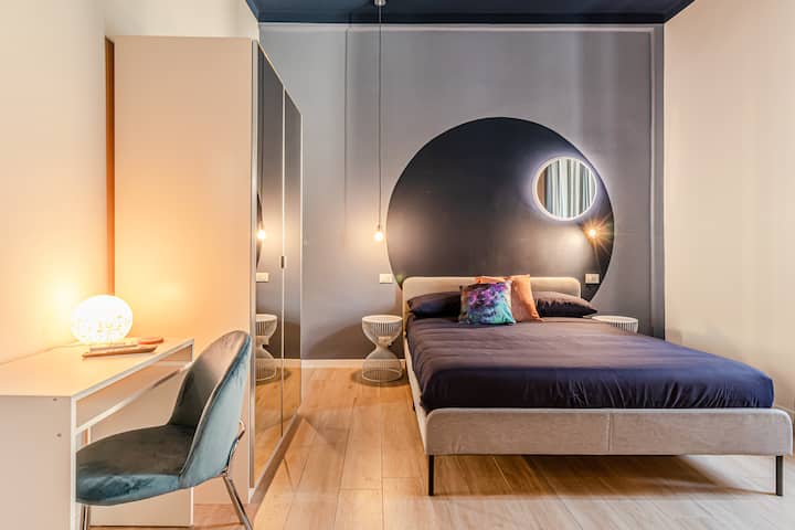 [Moonlight] Stylish Central, Hospital & Station - Livorno