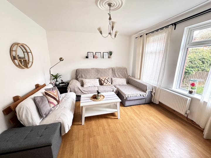 Cosy Room Near City Centre. - Belfast